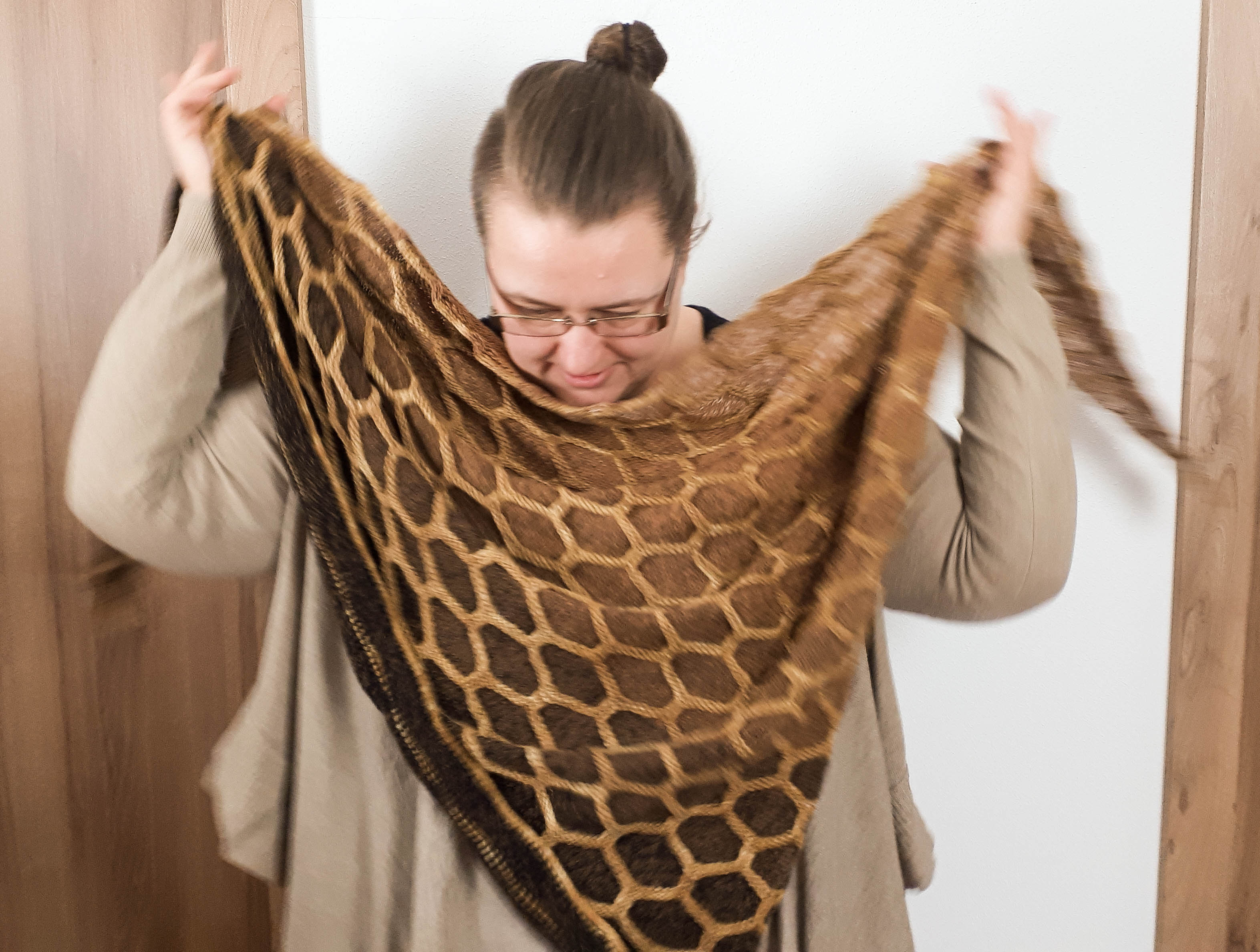 Big Honeycombs – ein neues Lieblingstuch – ScreamingColoursBlog